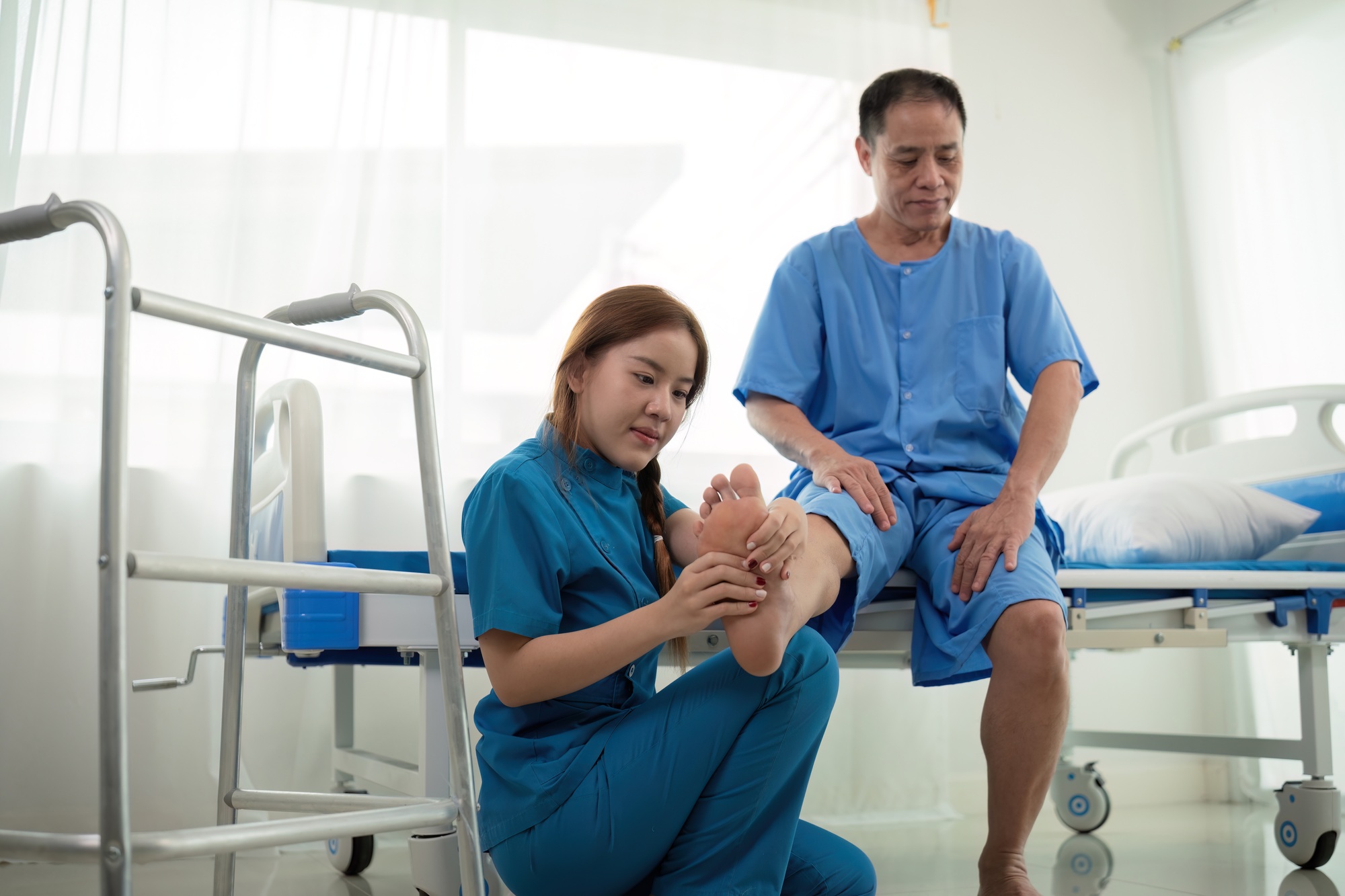 Entorse du Pied : Causes et Traitements Efficaces